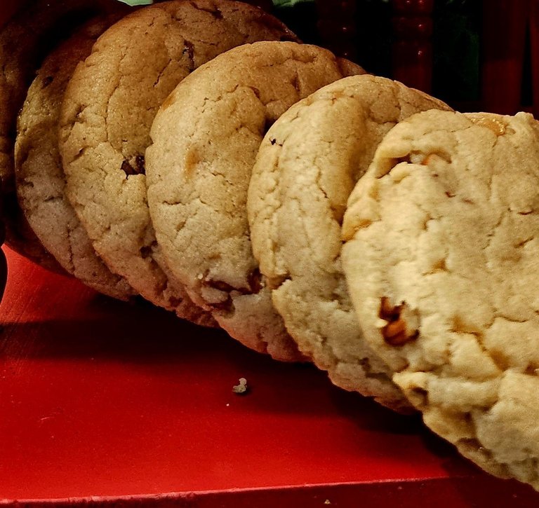 Josh's Cookies | www.chocolatesdivine.com